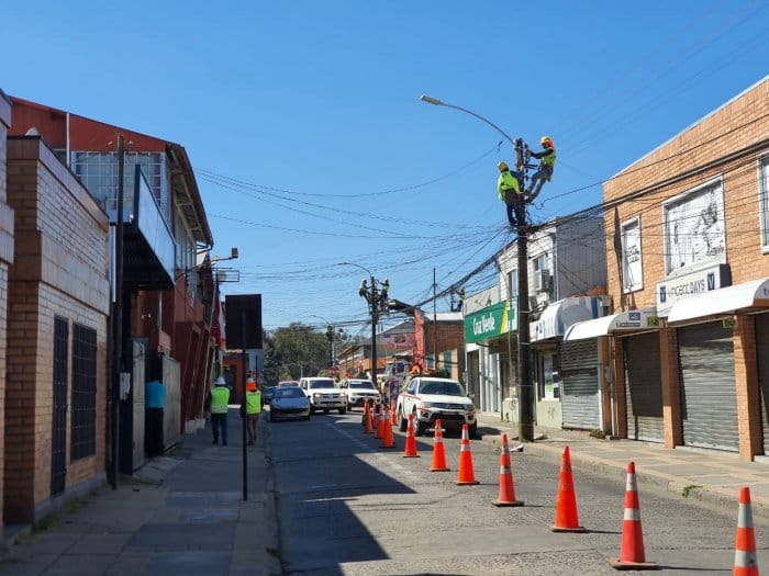Frontel instala nuevos transformadores en la comuna de Nacimiento ...