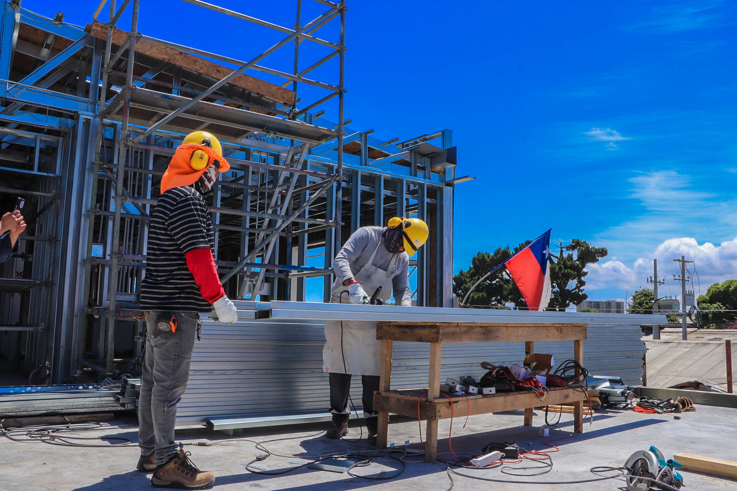 Ministro del Interior constata avance de obras del nuevo COSAM de ...